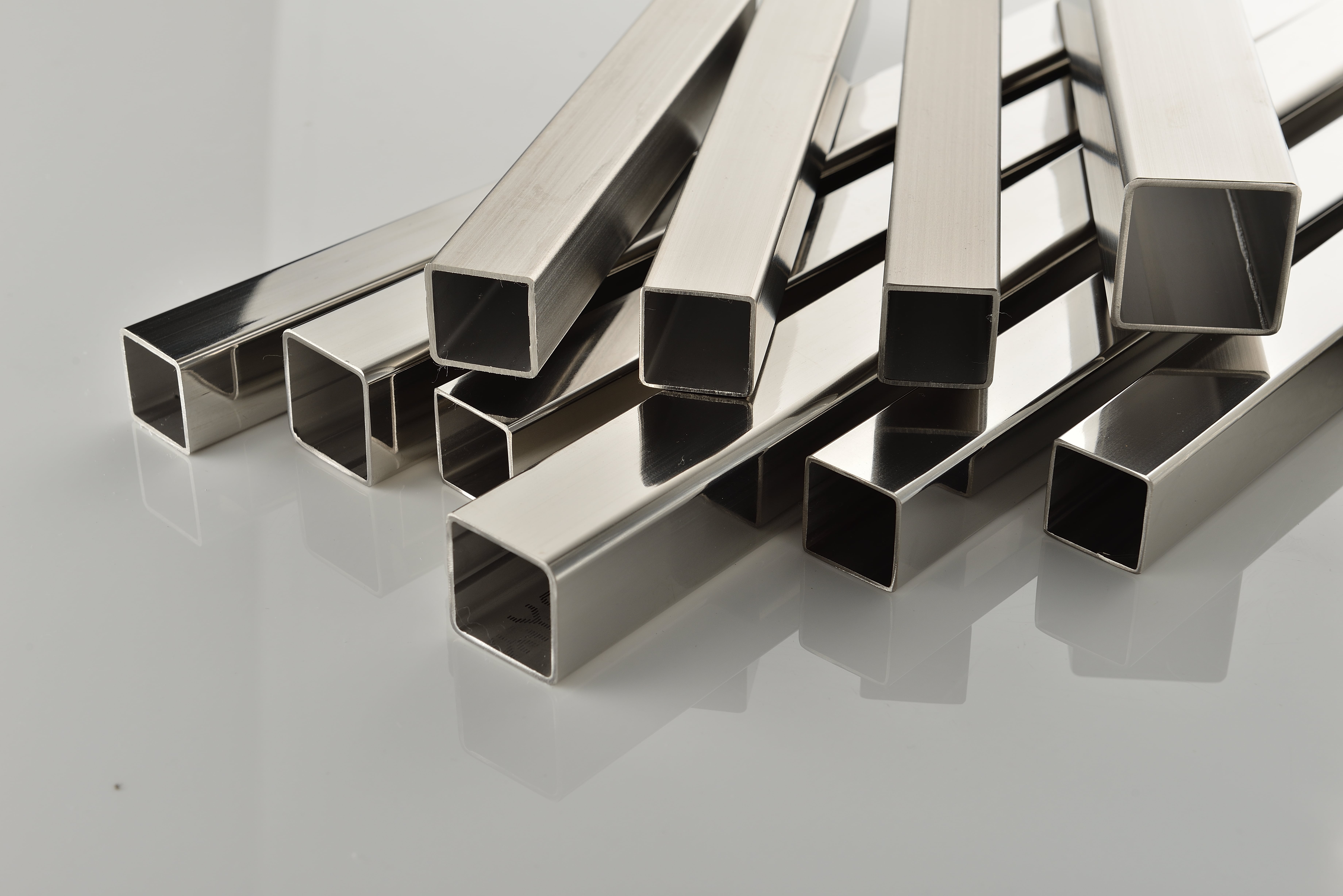 Welded Stainless Steel Square Tubes YC INOX TR Welded Stainless Steel Square Tubes YC INOX TR